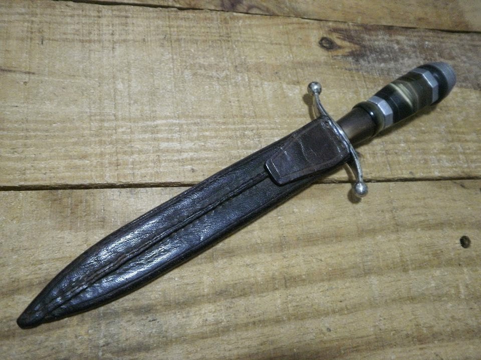 facón chico: Antiguo facón