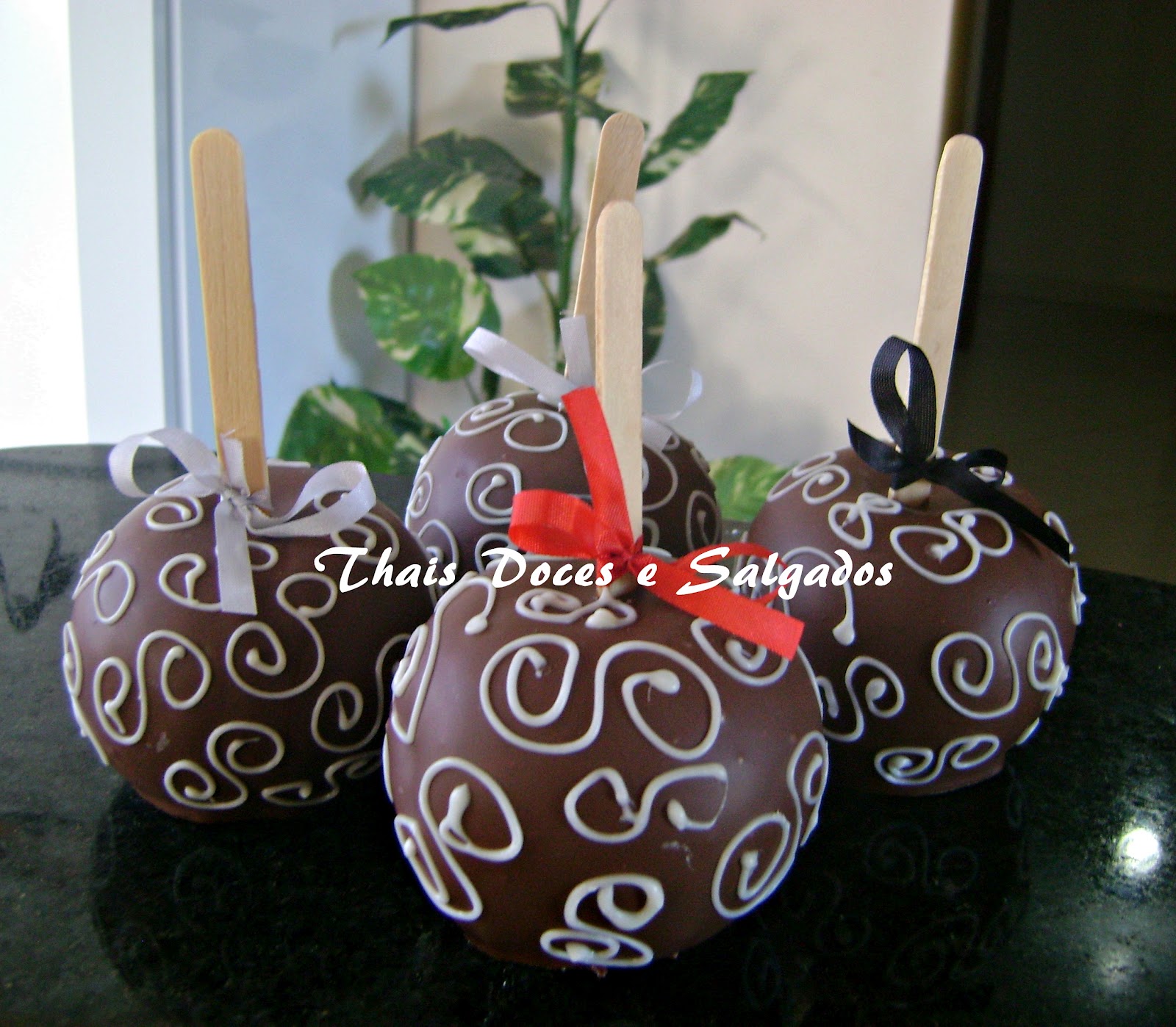 Confeitaria Artistica: Maça de Chocolate