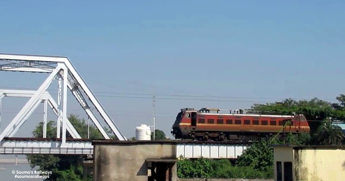 Soumo's Railways: Mughalsarai Red Hunk WAP4 Marches Over The Gandak River Bridge