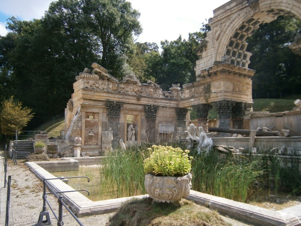 Schnitzel Republic: The Fake Roman Ruins