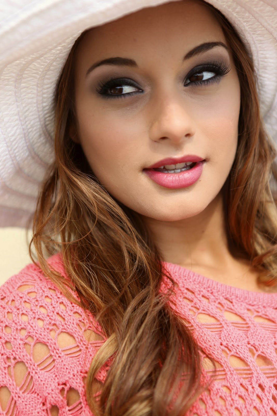 Pretty Muse: Lindsay La Salla on the Beach