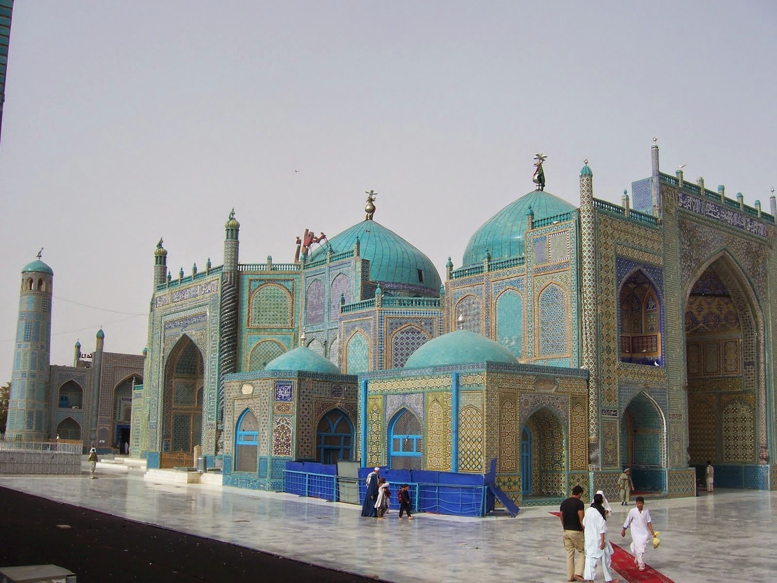 Hazrat Ali the Blue Mosque - Afghanistan - Islamic Finder - Lectures ...