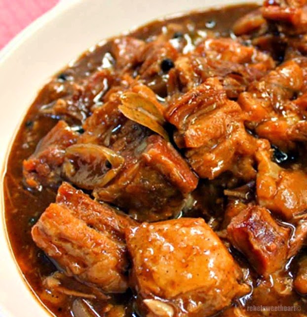 The Rebel Sweetheart.: Foodie Goodie | Lechon Paksiw.