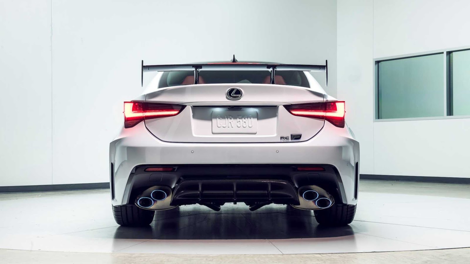 Lexus帶來的「Track Edition」是否為2020 RC F的真正面貌呢？ | SanjiNoir 黑侍樂讀