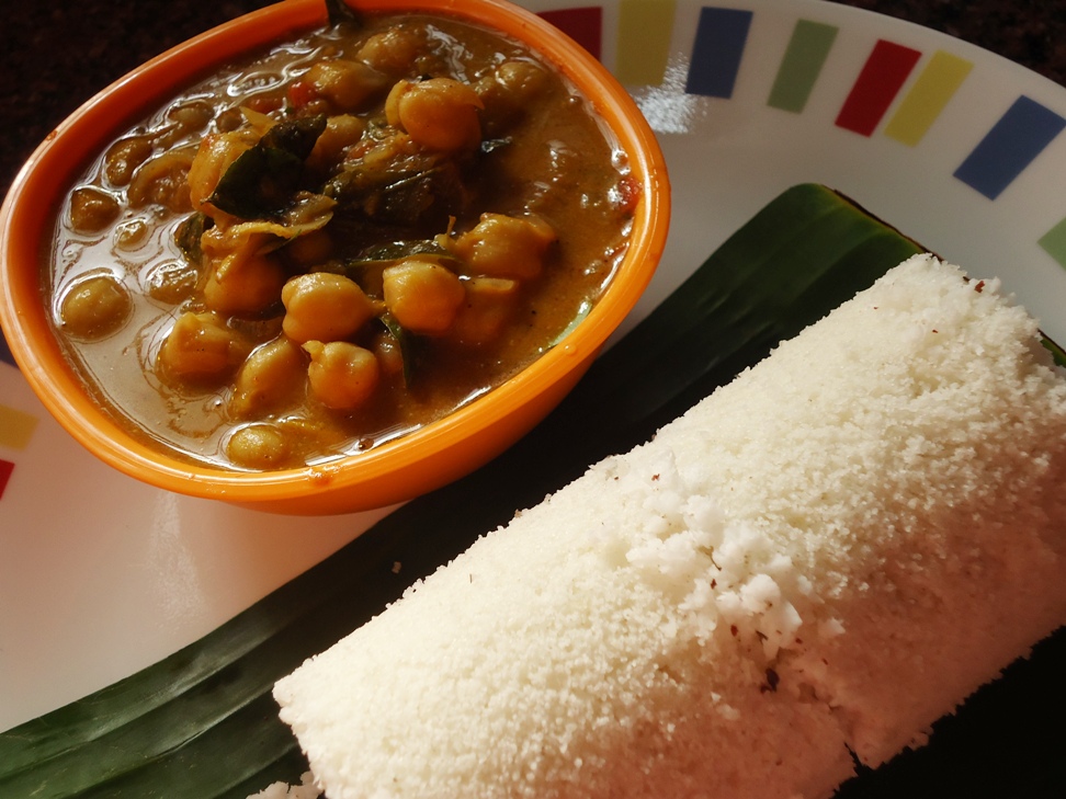 The Happy Homemaker: Kerala Breakfast Recipe - Puttu with Kadala Curry