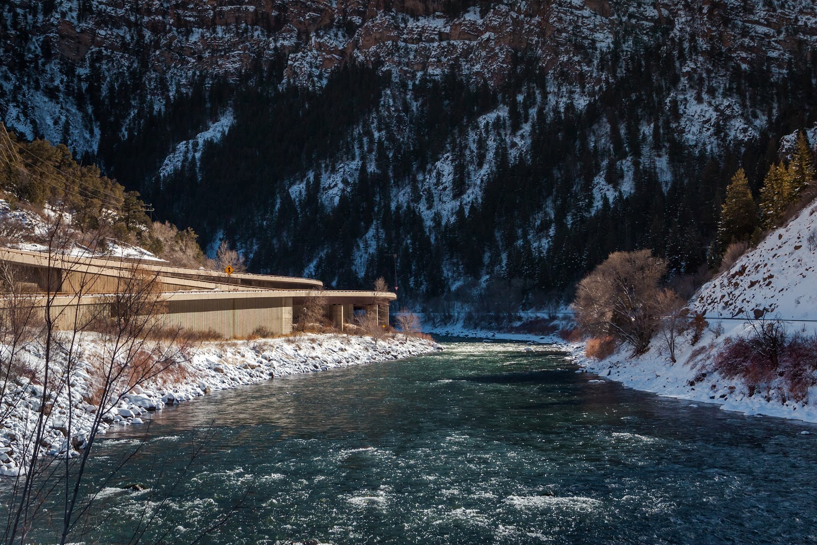 5 Must-See Stops Along I-70 in Colorado - Explore the World with Simon ...