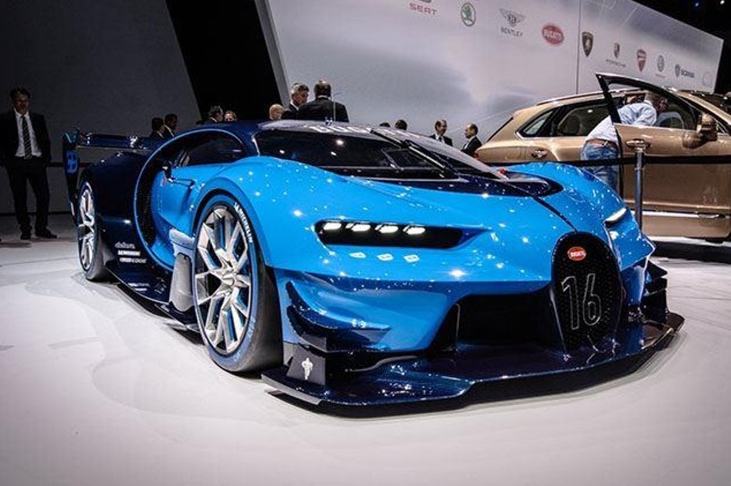 FAST CARS: BUGATTI