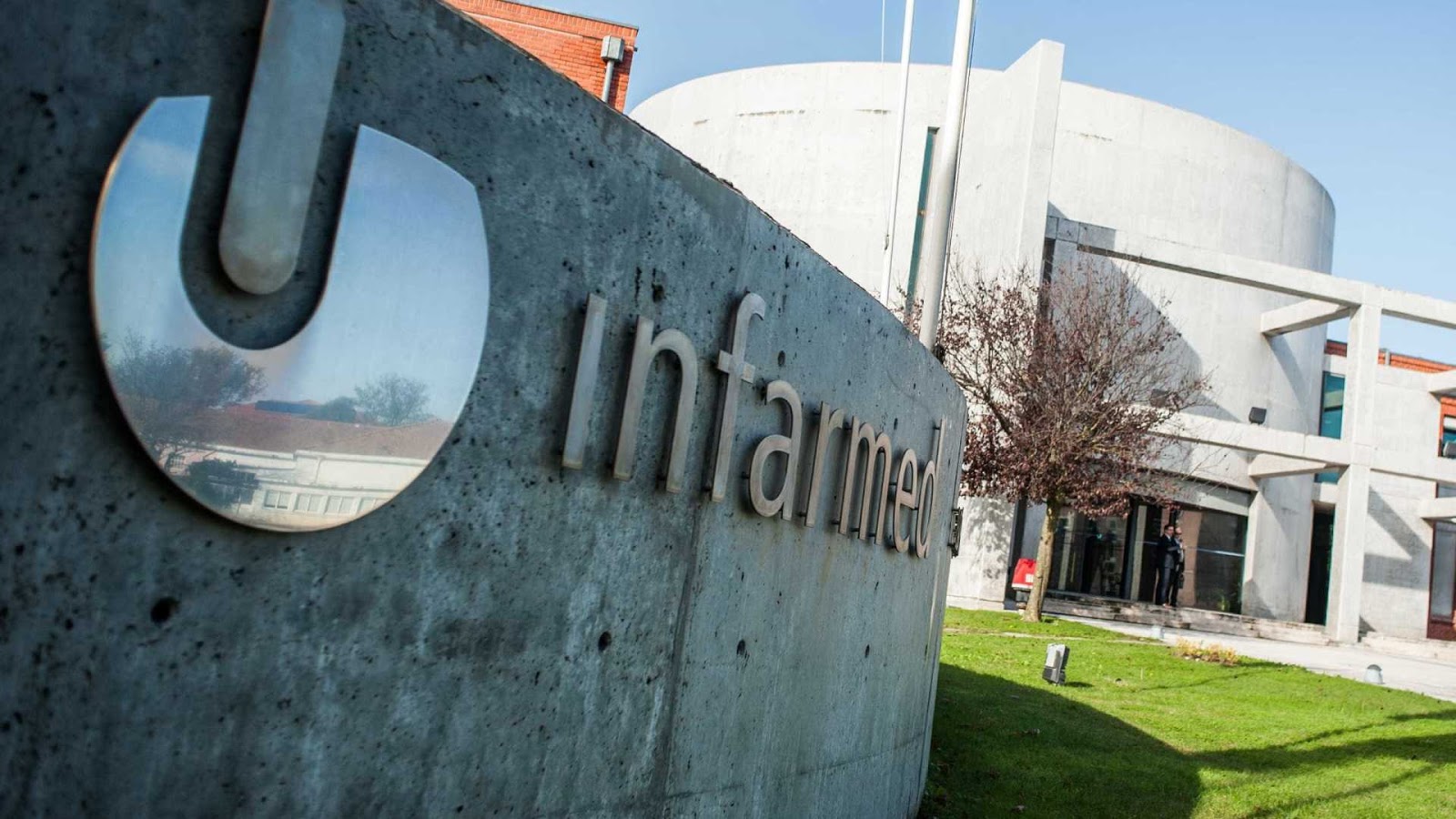 Infarmed tem várias vagas de emprego disponíveis em várias áreas ...