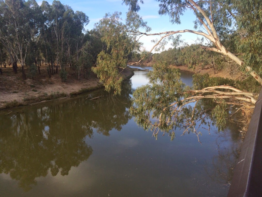 Where in the World are Robert and Cherryl?: Bourke, Gateway to the Real ...