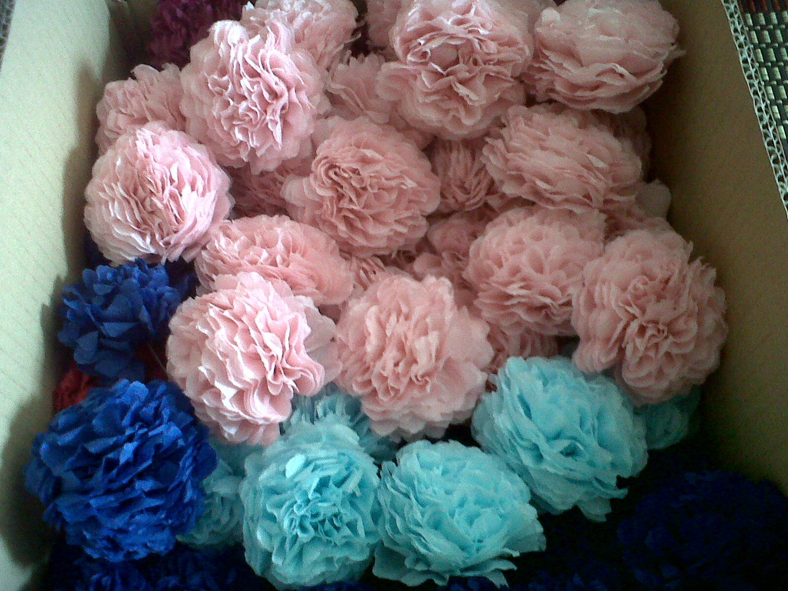 Pelbagai Colotehku... ((*-*)): DIY : Bunga Tisu