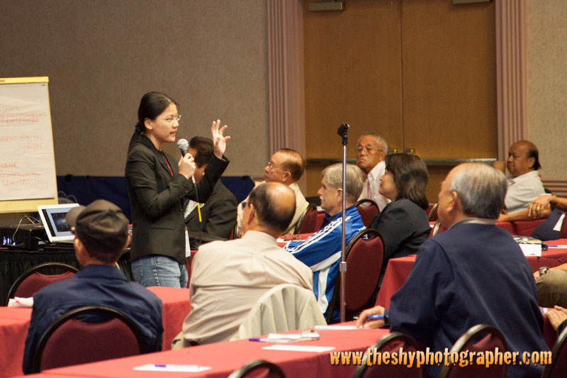 The Shy Photographer: Reina Reyes' Talk at the Fiesta Atenista in Las Vegas