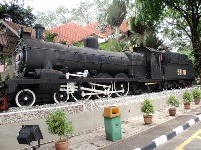 Borneotip: Exhibit Outside the National Museum