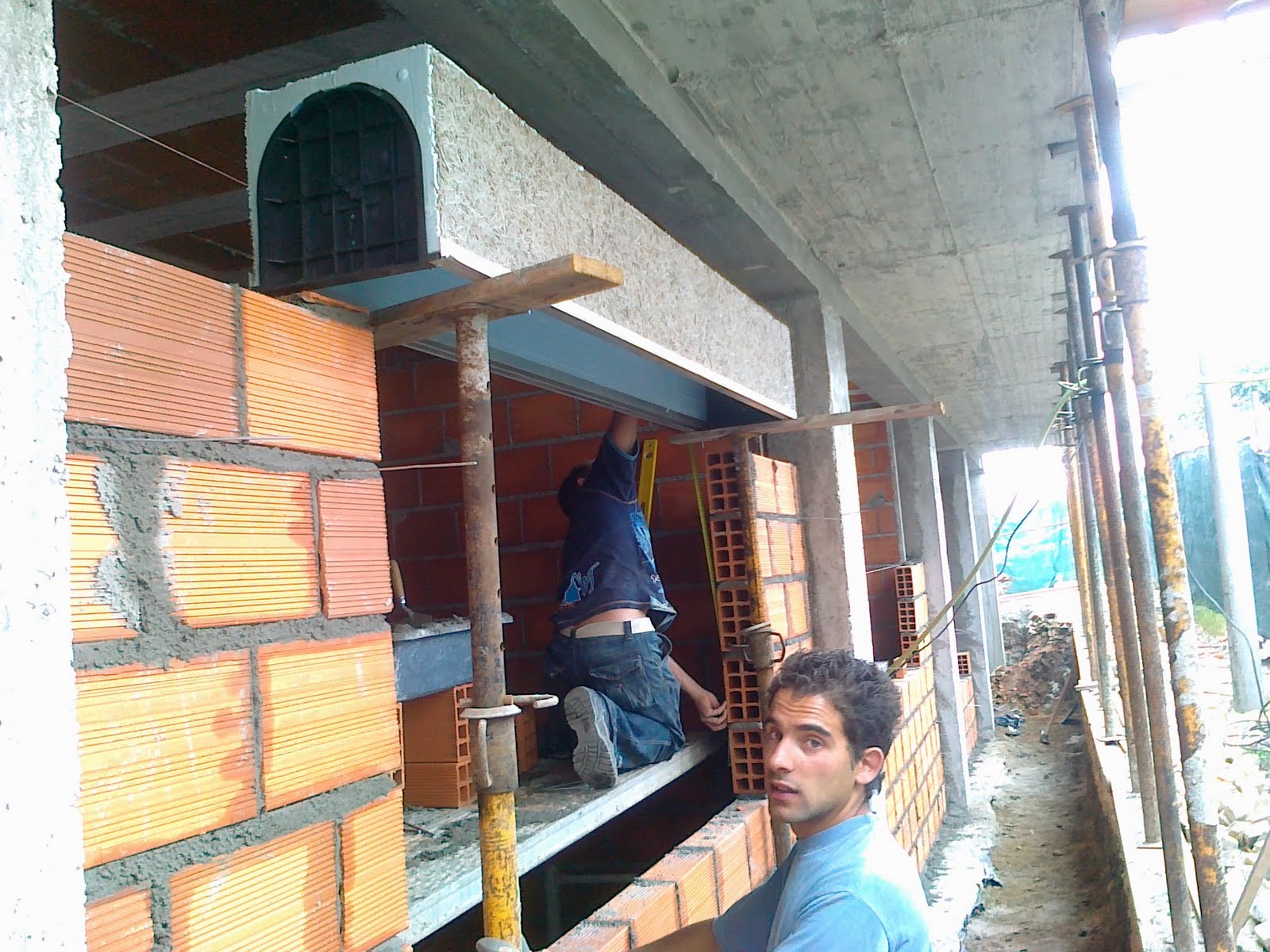 URBIGEST- empreendimentos Ind. e Urbanísticos, Lda: Caixas de estore ...