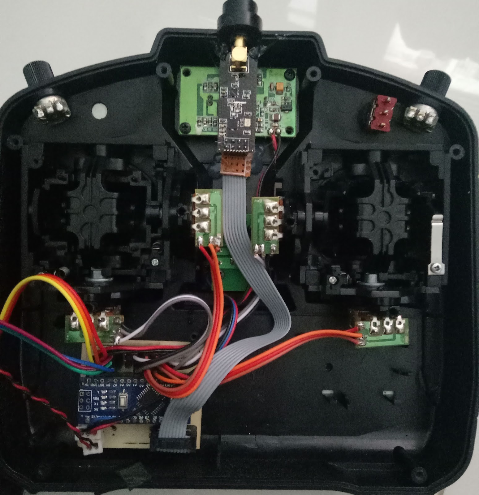 DIY TRANSMITTER & RECEIVER 6 CH ARDUINO - ARDUINO PROJECT