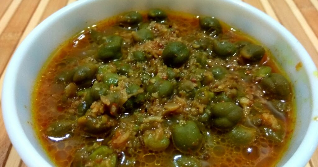 Sarika's Home Recipes: Green Harbhara Usal