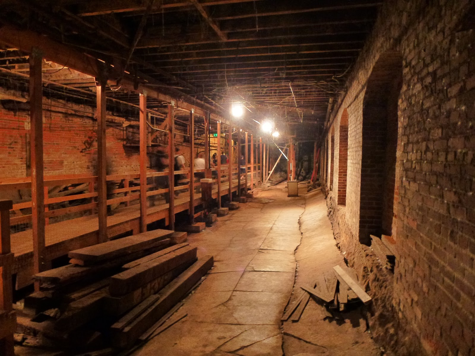 The Travelling DesRosiers: Underground Seattle