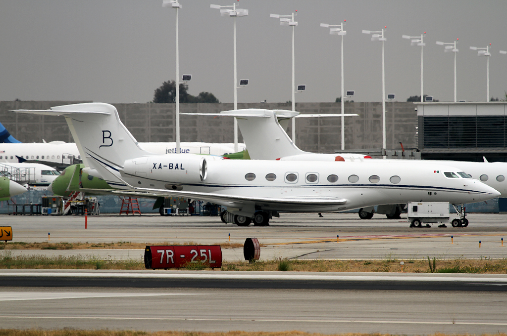 Aero Pacific Flightlines: Mexican G650
