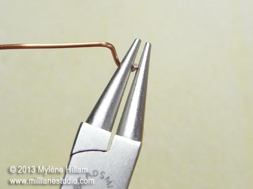 How to Make Eye Pin Loops - the "glue" that connects your jewellery ...