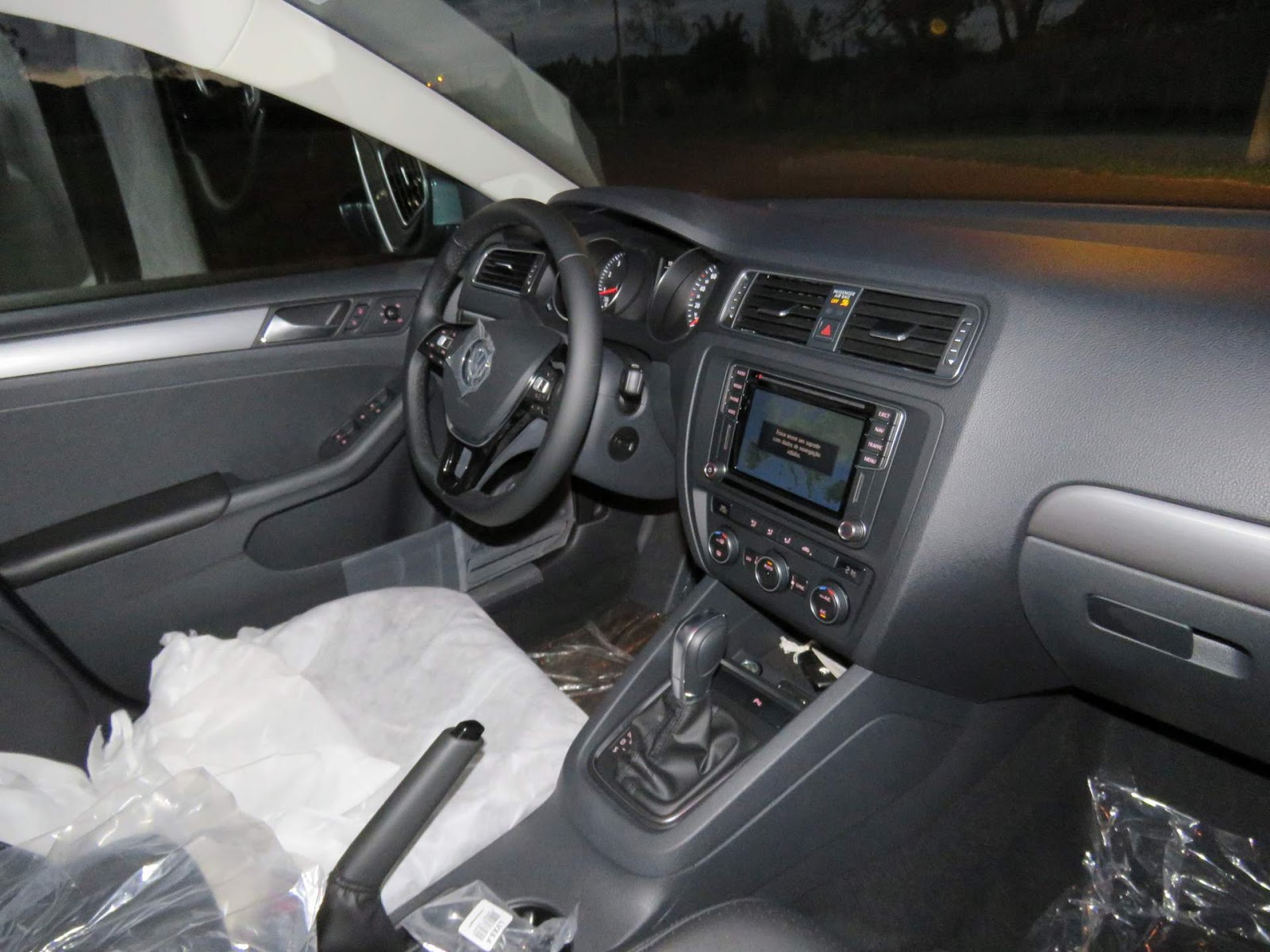 Toyota Corolla GLi 2018 x VW Jetta Comfortline TSI: vídeo