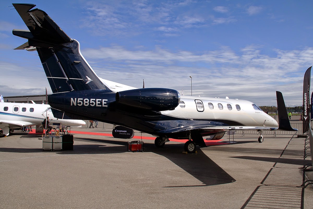 Eastwings: EMB-505 Phenom 300 * Embraer Executive Aircraft Inc. * N585EE