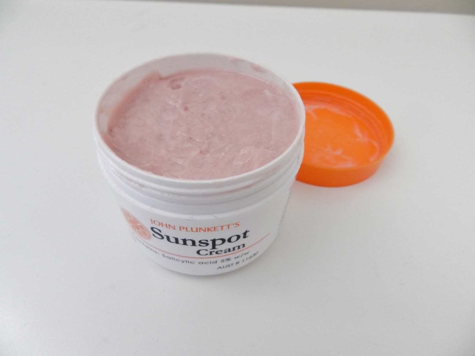 Ellen Rozalia: John Plunkett's Sunspot Cream - Review - Acne Treatment