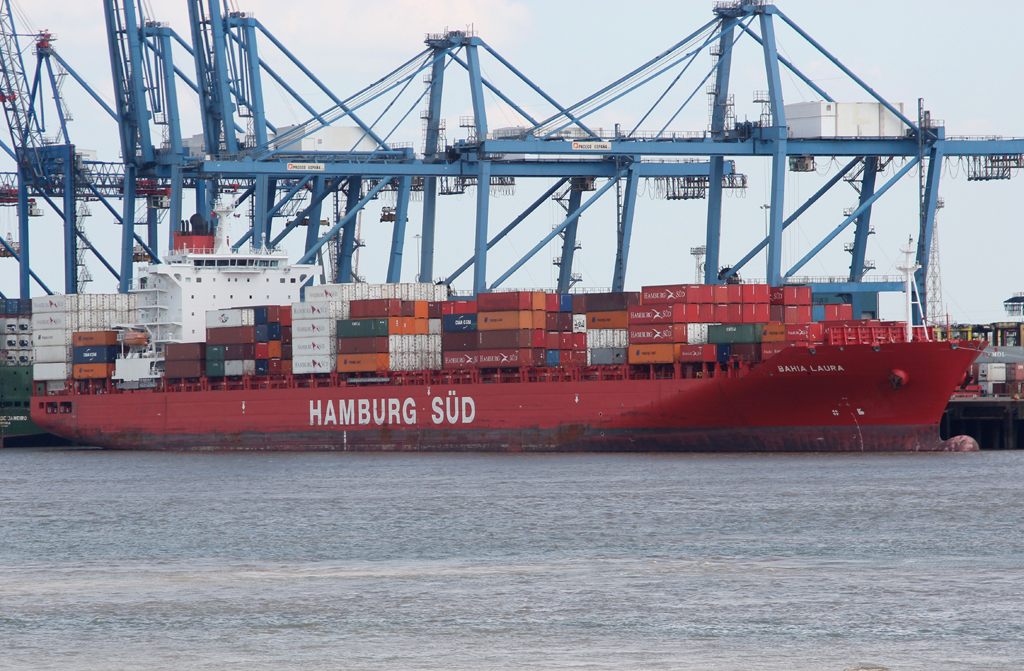UK Shipping: BAHIA LAURA at Northfleet Hope 22/07/2013