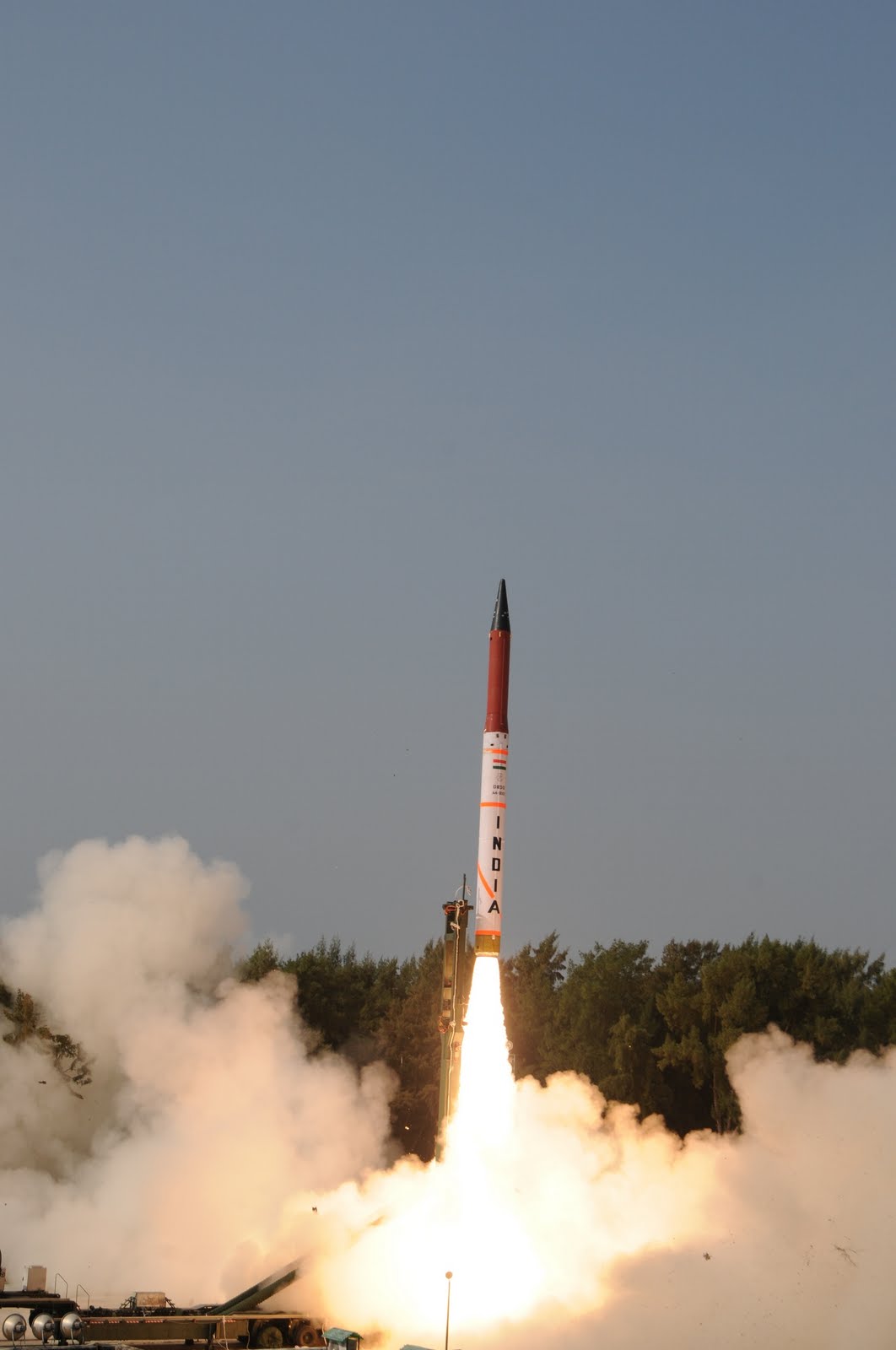 India Tests 3000km Range Agni-IV Ballistic Missile | Pakistan Military ...