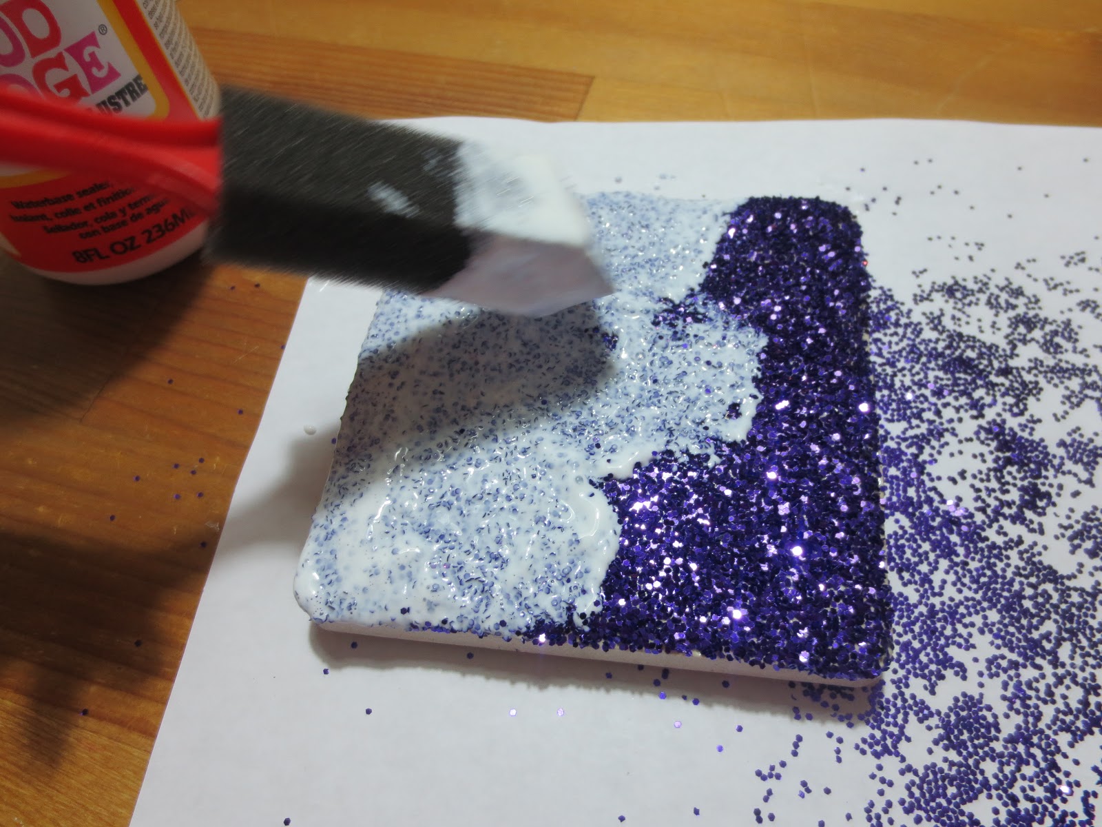 DIY Glitter coasters - 4 Hats and Frugal