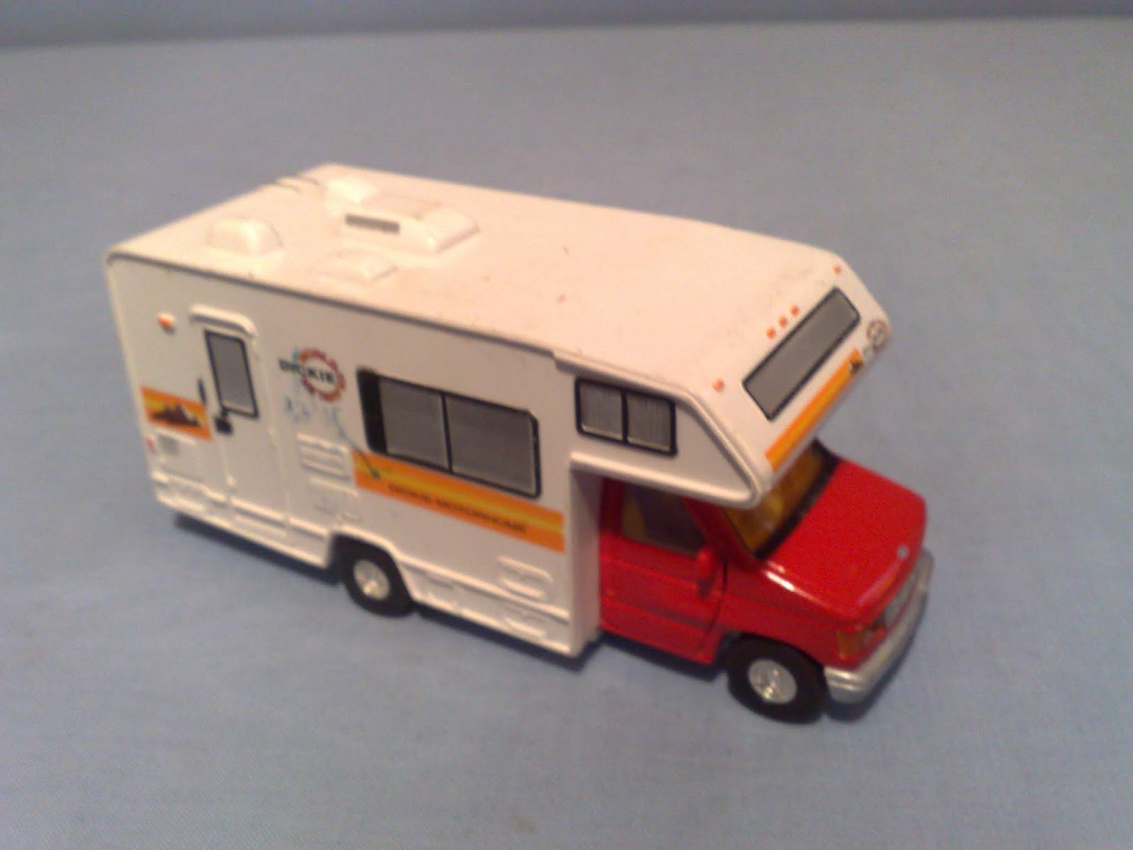 TOM's TECH TOYS: CAMPER Motorhome