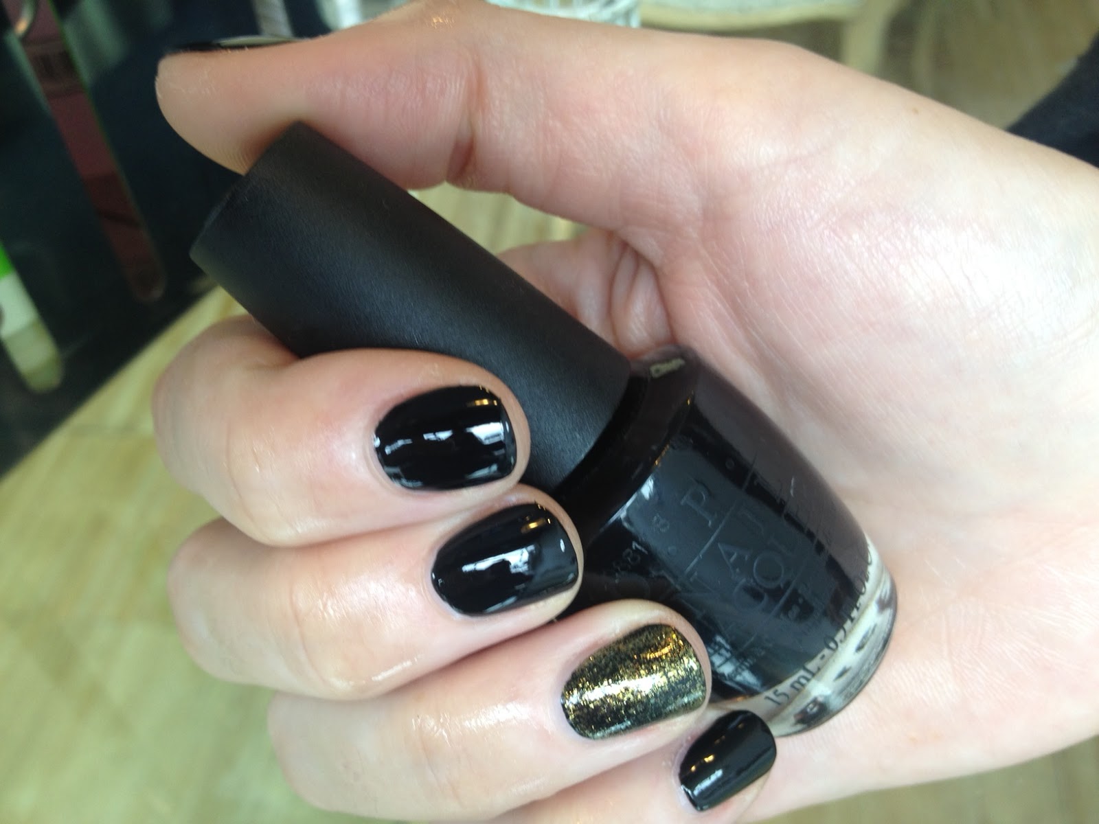 My Make Up Compulsion: NOTD- MANICURA DE HOY: OPI Lady in Black - OPI ...