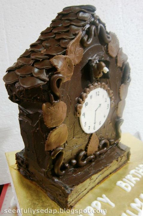 Seenfully Sedap: Cuckoo Clock Cake - Chocolate Walnut Brownie
