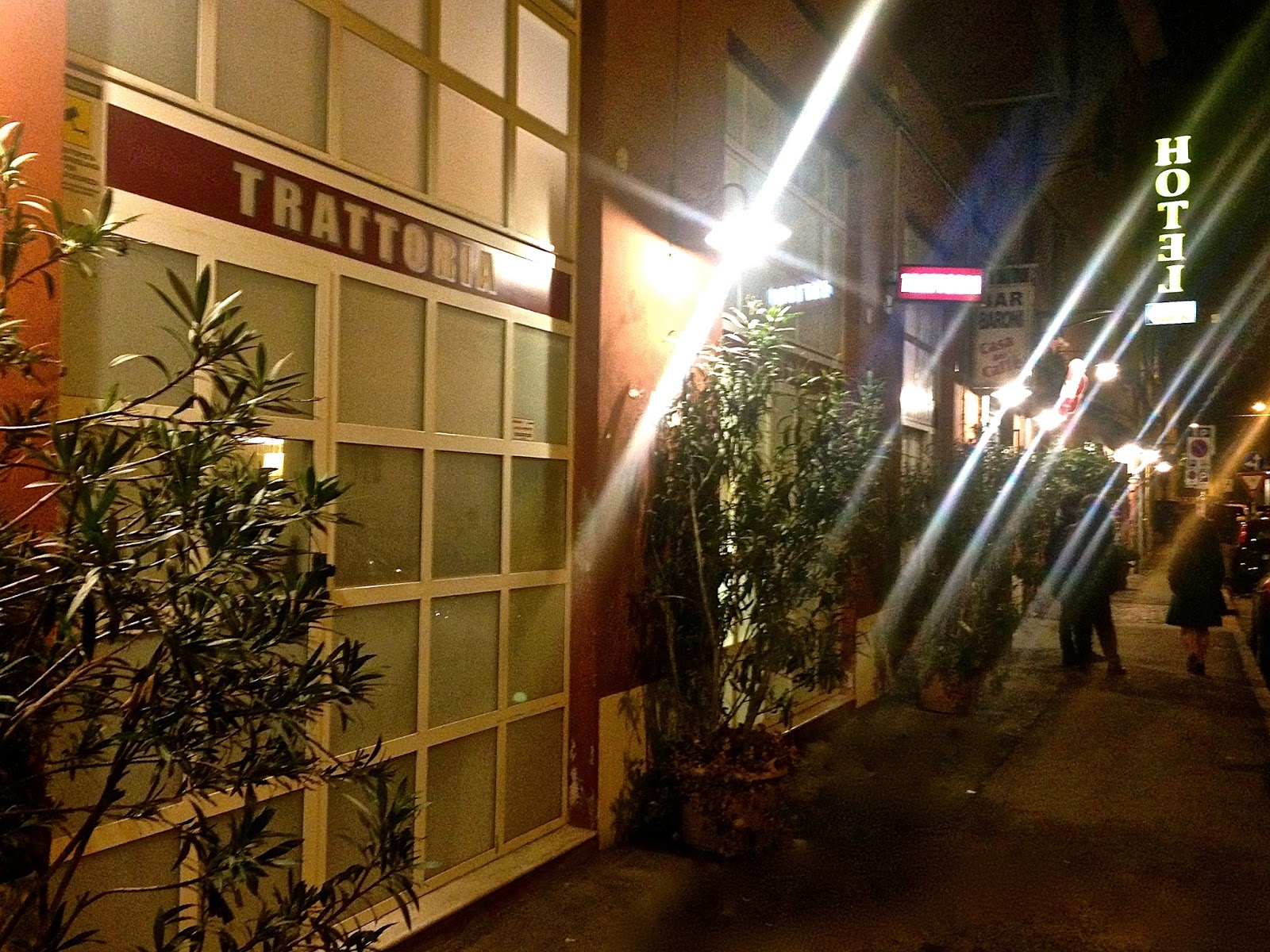 Facciamo un giro in centro?: TRATTORIA DI VIA SERRA