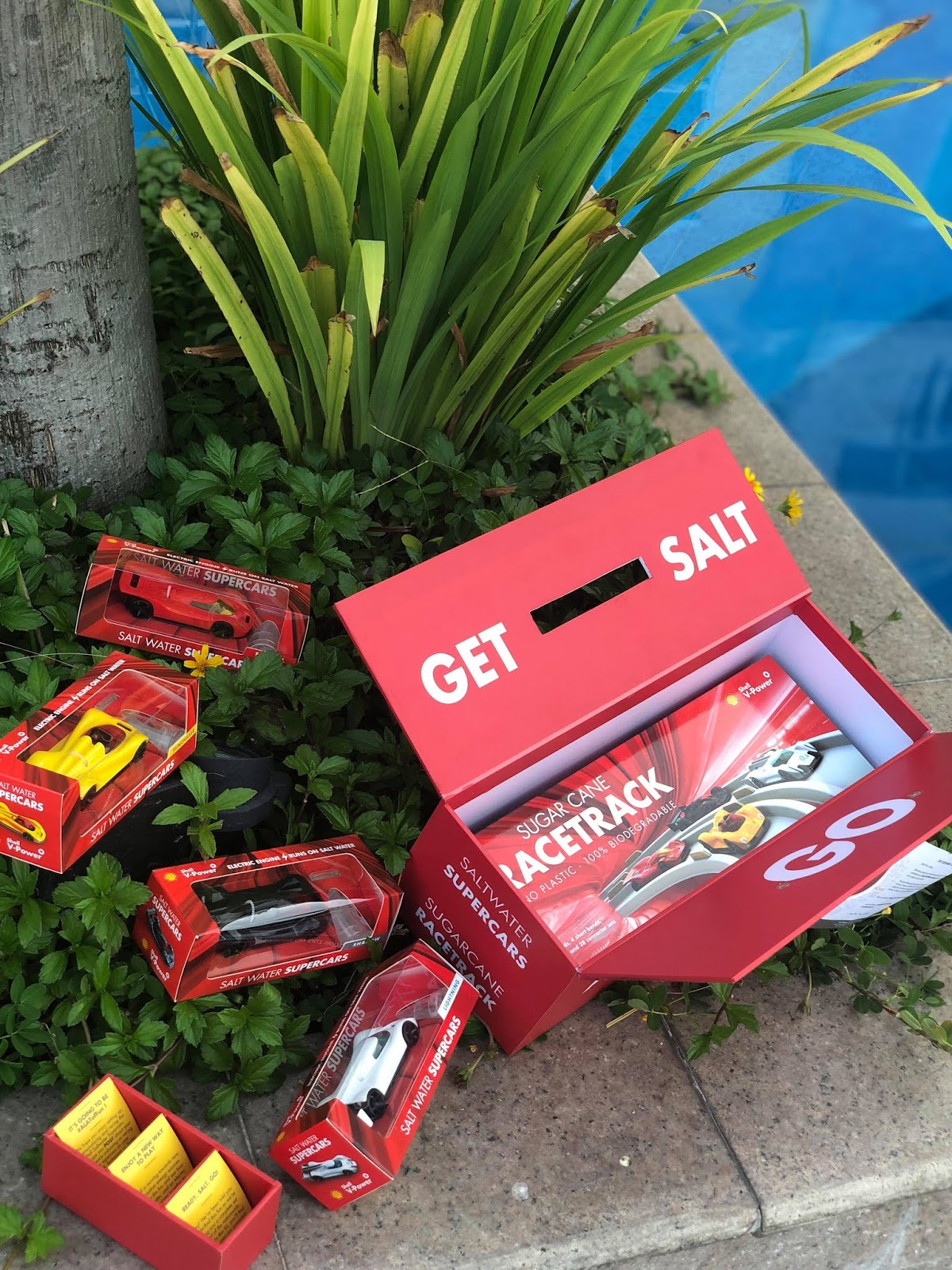 SHELL LAUNCHES SALTWATER SUPERCARS | Mermaid in Stilettos