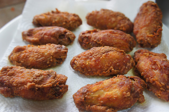Say My Kitchen: Marmite Deep Fried Chicken Wings 妈蜜炸鸡中翅