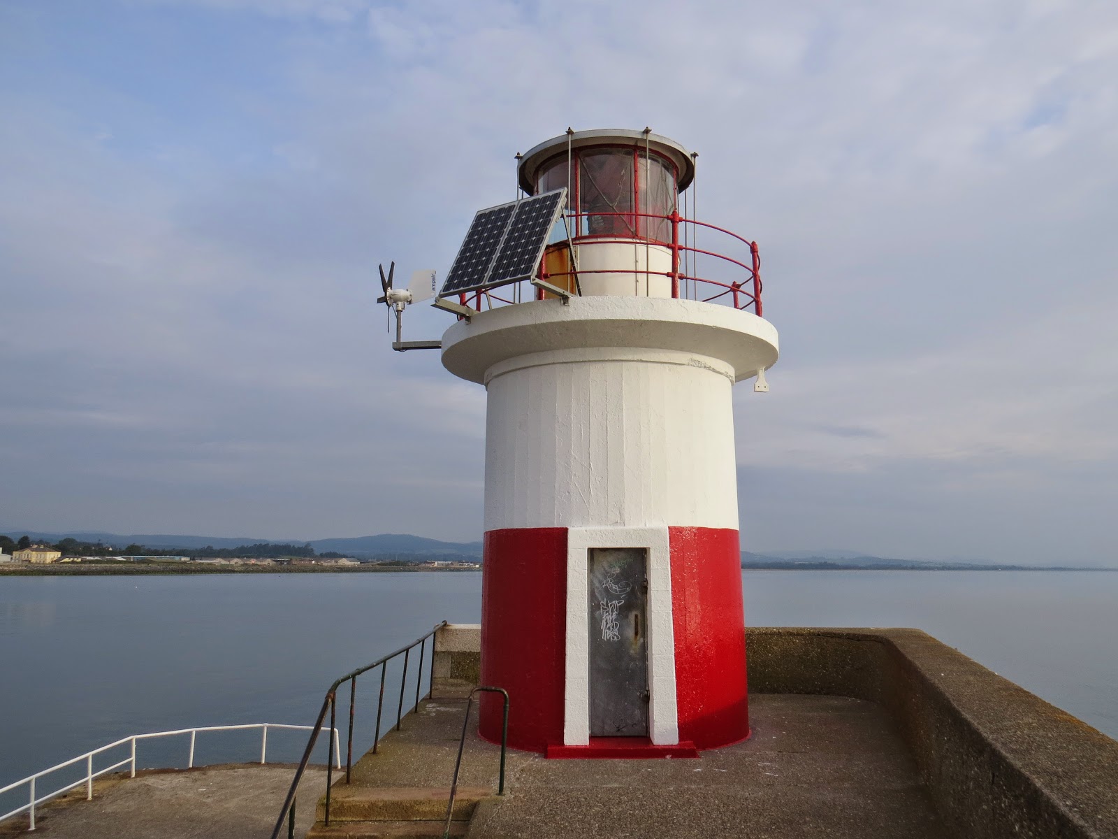 Pete's Irish Lighthouses: Wicklow East Pier