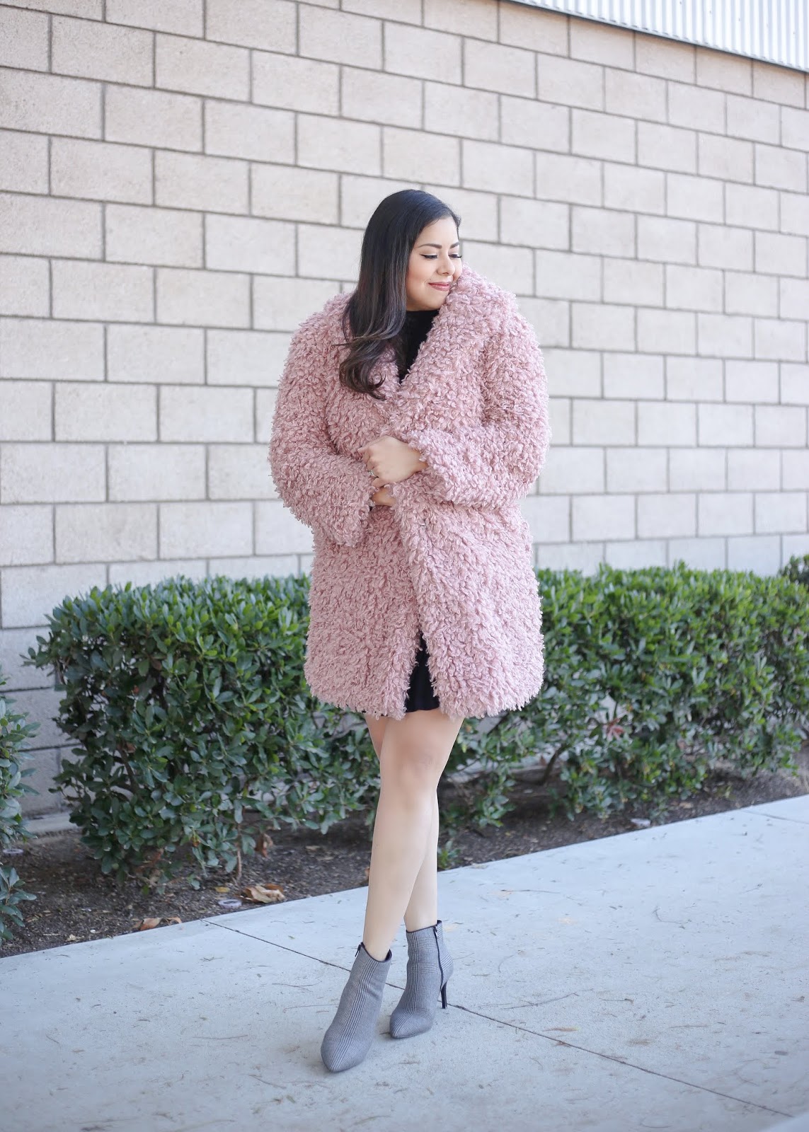 How to Style a Teddy Bear Coat + Coat Ideas - Lil bits of Chic