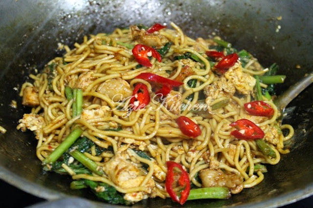 Mee Goreng Basah Dia Isteri Luar Biasa - Azie Kitchen