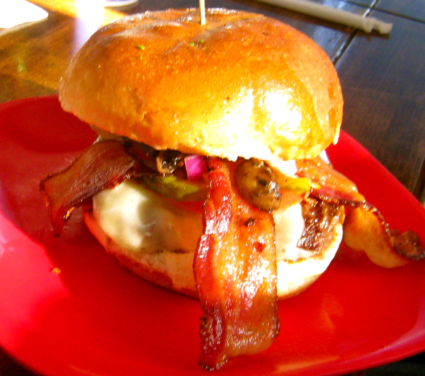 3 Tubby Tummys: G BURGER