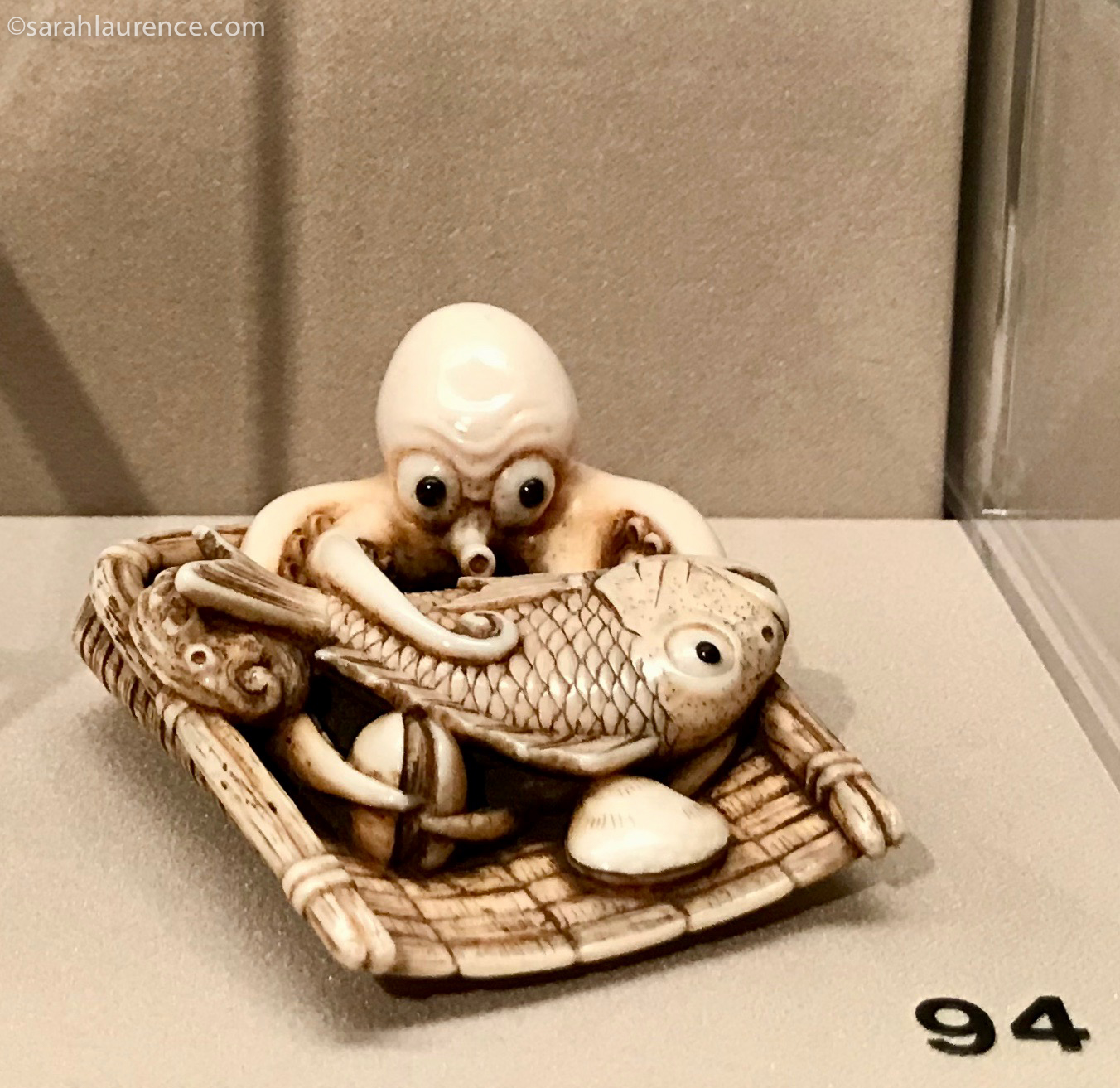 Sarah Laurence: The Hare with Amber Eyes by Edmund de Waal