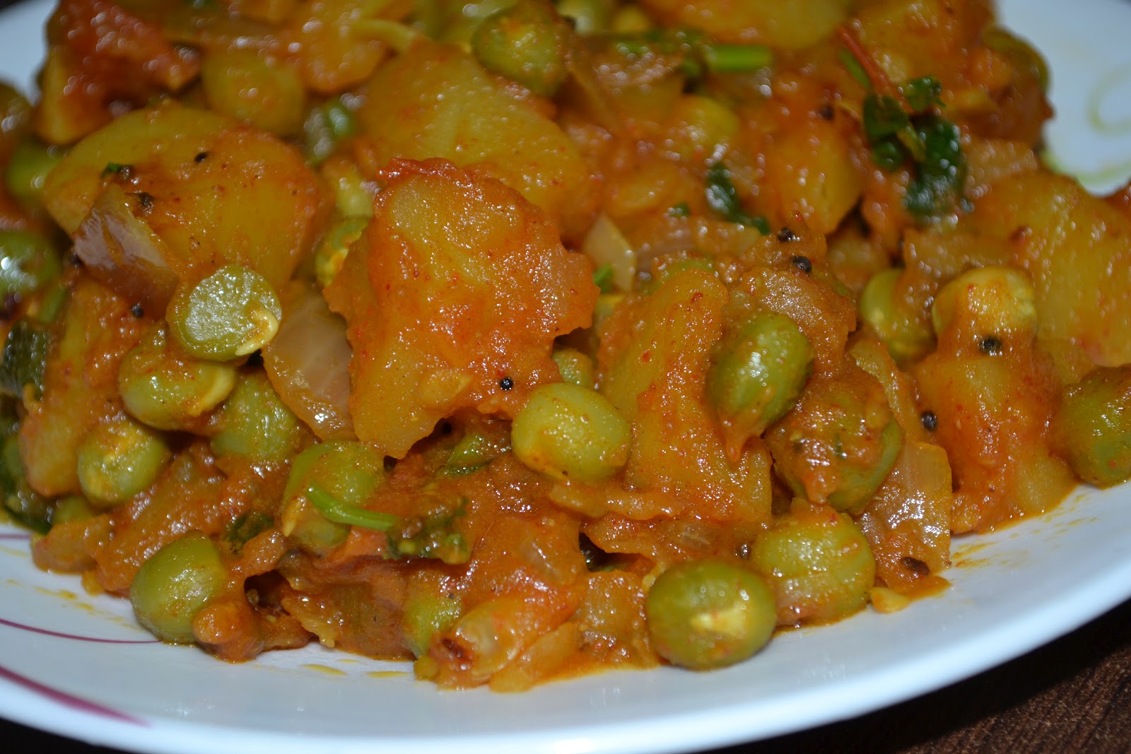 gopiskitchen/ gopicooks4u: Potato Peas Masala