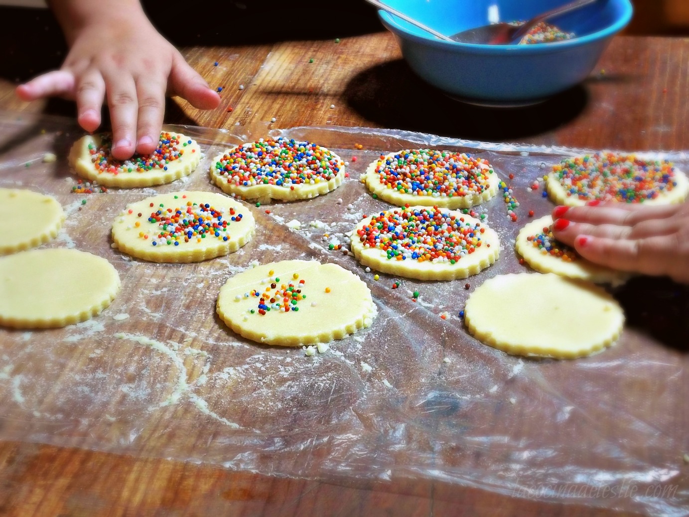 Pan Dulce: Polvorones {Mexican Shortbread Cookies w/ Rainbow Sprinkles ...