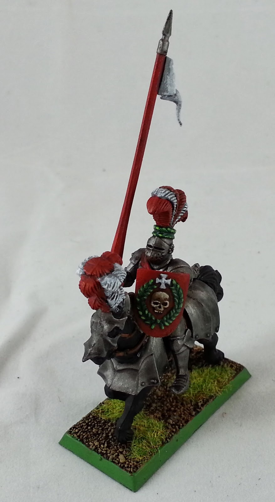 The Hoodling's Hole: Return of the Reiksguard