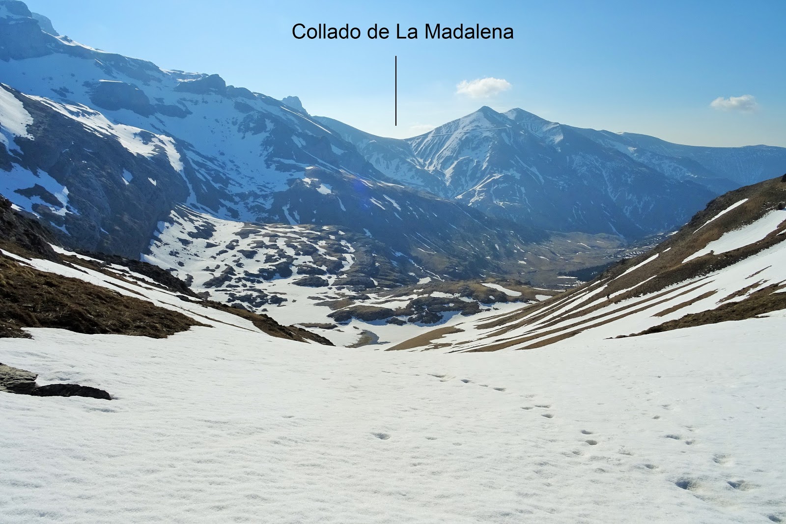 elpirineodejose: Punta del Collado del Bozo (2.088 m.). Valle de Aísa