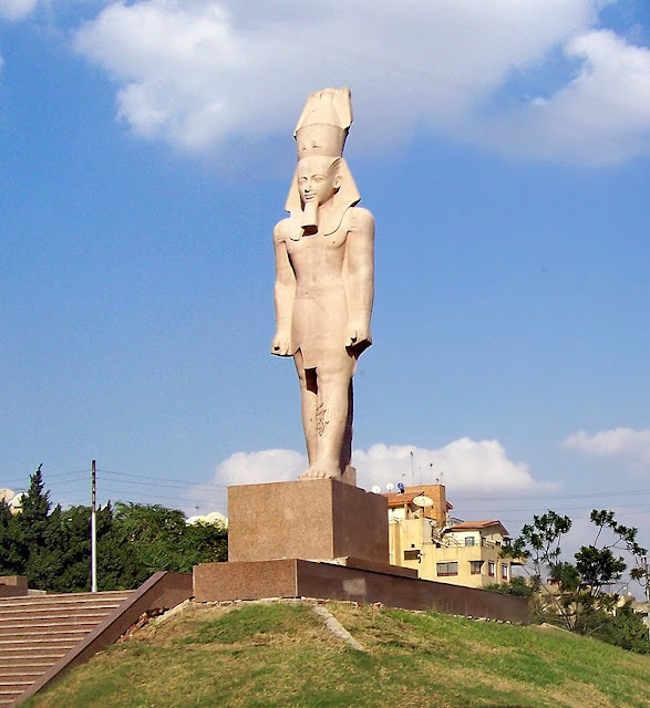Kemet - Starożytny Egipt (i nie tylko): Historia jednego pomnika Ramzesa II