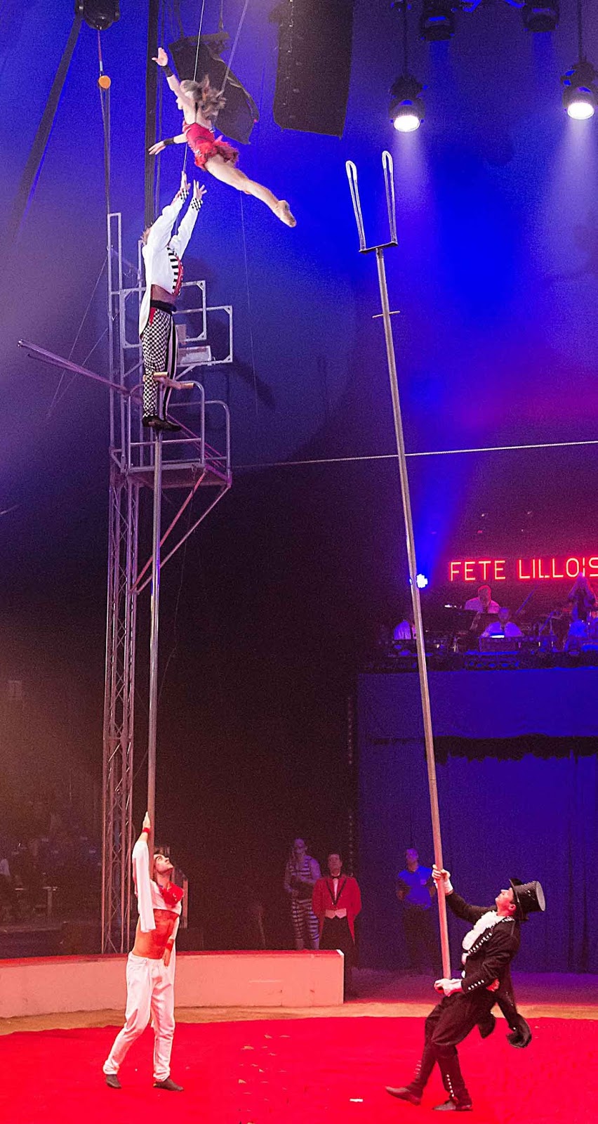 circus: The YAROV'S (photos de Jean-Pierre Jerva)