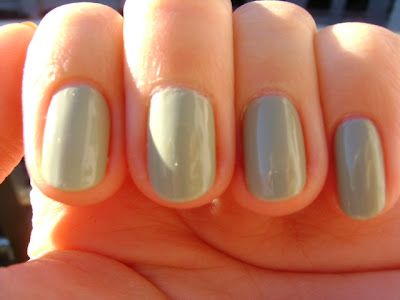Smart and Sarcastic With Dashes of Insanity: REVIEW of Essie Da Bush ...