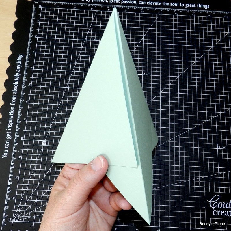 Beccy's Place: Tutorial - Pyramid Cards