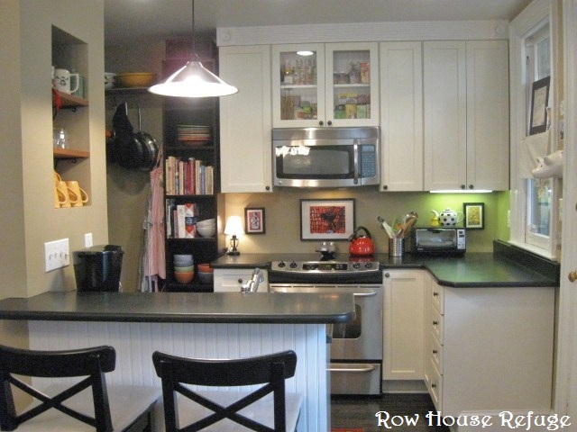 Row House Refuge: REAL Row House Kitchens