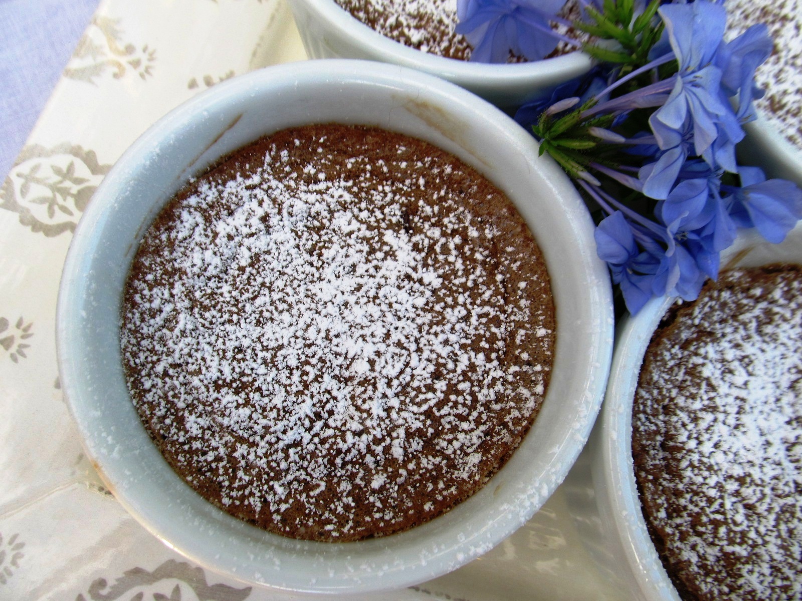 Food and Thrift: Warm Chocolate Pudding Cakes...and a special 7 Links
