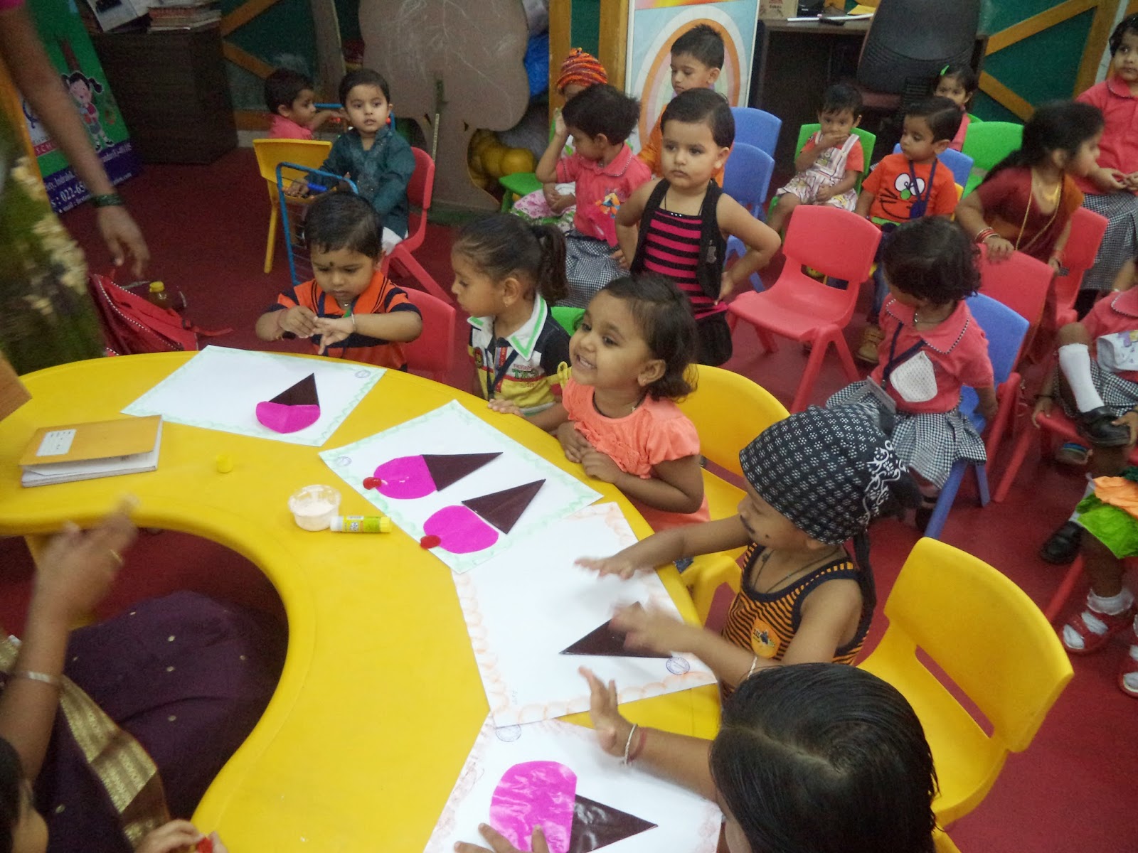 Firstep The Pre-School: PAPER STICKING ACTIVITY